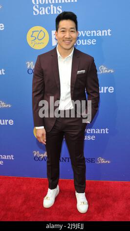 Alex Wong attends Covenant House Night of Covenant Stars Gala at ...