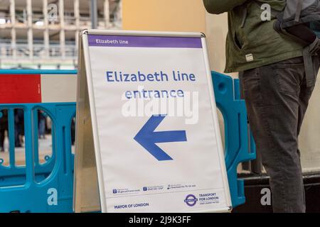 Elizabeth Line signage. Paddington Elizabeth Line Station, London ...