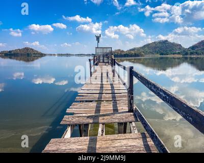 Sub Lek Reservoir, lake in LopBuri, Thailand Stock Photo - Alamy