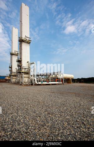 Air Separation Plant: Rectification Columns Stock Photo - Alamy