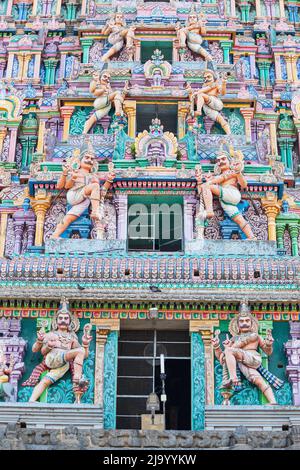 Lingodbhava Statue of Lord Shiva on Gopuram of Nataraja Temple ...