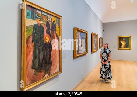 Four Stages Of Life by Edvard Munch 1902. the Bergen Art Museum in ...