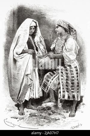Woman in Morocco, historical engraving, 1880 Stock Photo - Alamy