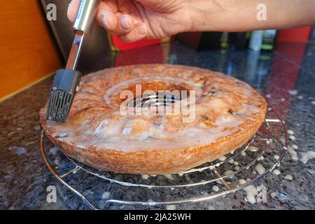 Swabian cuisine, preparing Swabian bundt, Swabian baking speciality ...