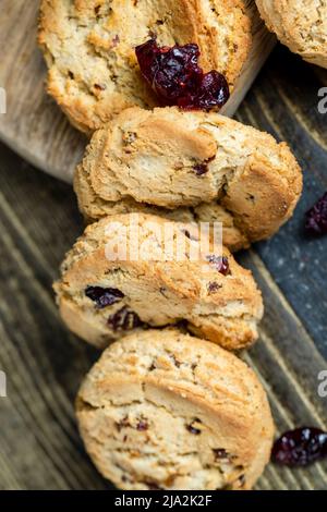 round wheat cookies with dried cranberries, delicious dried cookies ...
