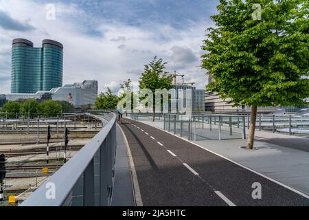 Utrecht, Netherlands, the Moreelsebrug, pedestrian and cyclist bridge ...