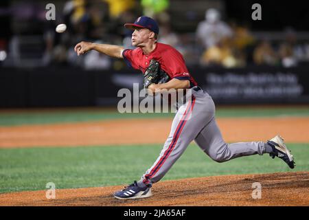 May 27, 2022: Fla. Atlantic outfielder Dylan Goldstein (8) at bat ...