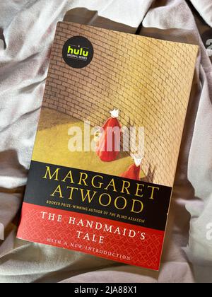 The Handmaid's Tale by Margaret Atwood book cover, 1985 Stock Photo - Alamy