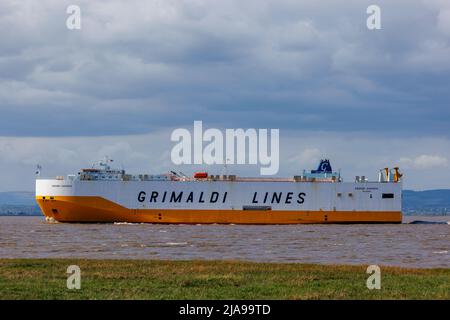 Grande Anversa heading out to sea Stock Photo - Alamy