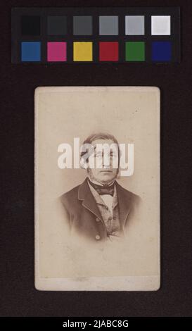 German chemist Robert Wilhelm Bunsen invented a zinc-carbon cell to ...