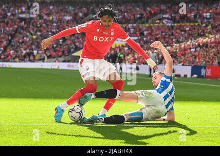 Djed Spence #2 of Nottingham Forest and Harry Toffolo #3 of ...