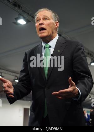 Jay Robert Inslee, governor of Washington, speaking at the United ...