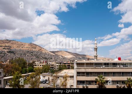 Skyline of Damascus City and Mountain (Mount Qasioun Stock Photo - Alamy