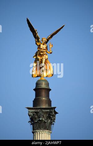 Famous golden Angel of Peace statue (Friedensengel) in Munich, Germany ...