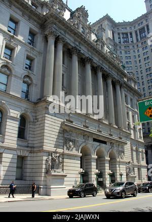 The Surrogate's Courthouse (also the Hall of Records and 31 Chambers ...