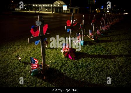 Uvalde, Texas, USA. 31st May, 2022. A cross memorial for victims of the ...
