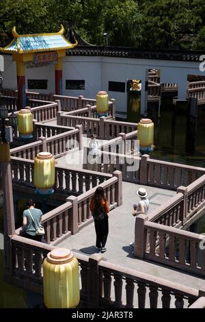 Jiuqu Bridge in Yuyuan, Shanghai Stock Photo - Alamy