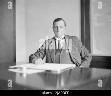 Australian politician Walter Leslie Duncan ca. 1920 Stock Photo - Alamy