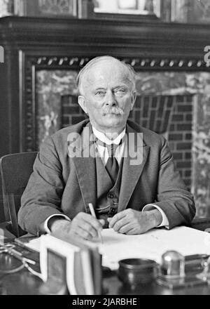 Australian engineer John Bradfield at his desk ca. 1930s Stock Photo ...