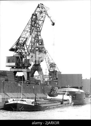 Die Duisburger Häfen - das größte Binnenhafensystem der Welt ...