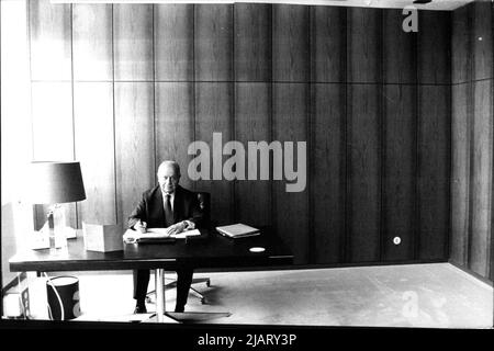 Hans-Günther Sohl, Vorstandsvorsitzender der Thyssen AG Stock Photo - Alamy