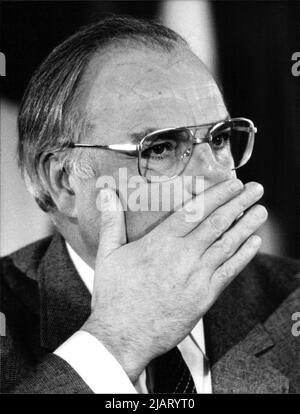 Deutscher Politiker und ehemaliger Bundeskanzler der SPD Willy Brandt ...