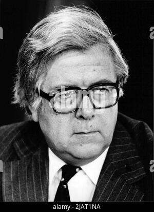 Der britische Außenminister Sir Geoffrey Howe Stock Photo - Alamy