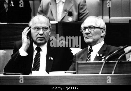Der sowjetische Staatschef Michail Gorbatschow bei seinem Besuch in ...