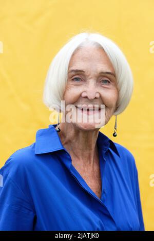 SHEILA HANCOCK ACTRESS Stock Photo - Alamy