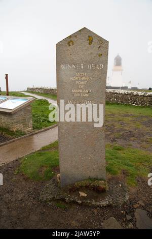 Dunnet Head Llighthouse, Dunnet Head, the most northerly point on the ...