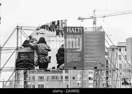 Checkpoint Charlie in 1995 Stock Photo - Alamy
