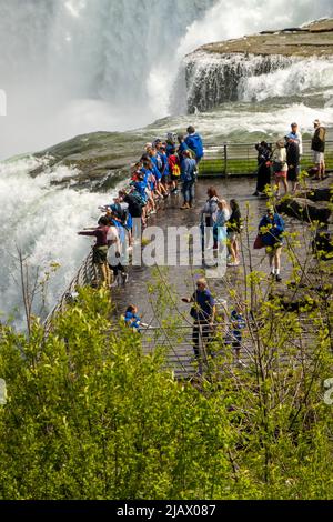 Niagara Falls in upstate New York Stock Photo - Alamy