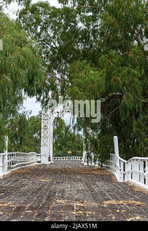 The lift span North Bourke Bridge over the Darling River in New South ...
