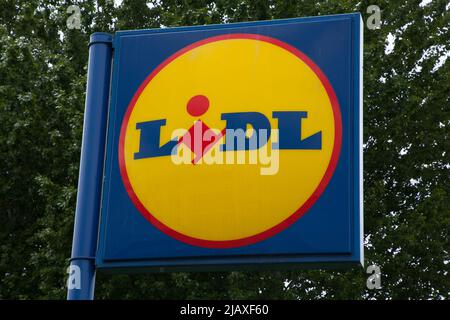Lidl's logo pictured on a sign Stock Photo - Alamy