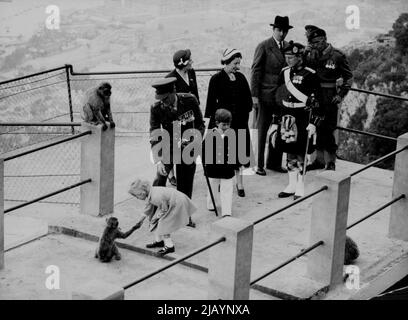 Prince William (right) shakes hands with David Hemery - Olympic Gold ...
