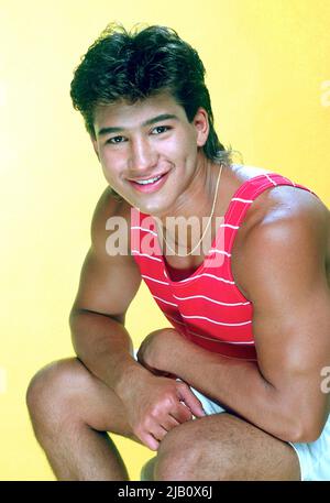 Mario Lopez portrait session done in studio 1990 Credit: Ron Wolfson ...