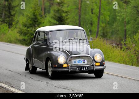 Classic cars on Ascension Day vintage car rally by AHS ry, road 104 ...