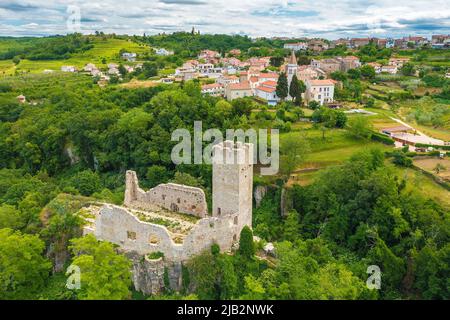 Aerial view of Momjan town and castle, Istra, Croatia Stock Photo - Alamy