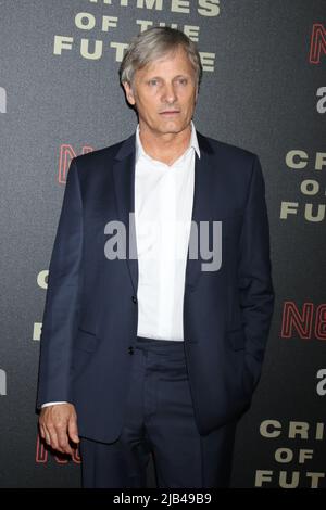 VIGGO MORTENSEN in CRIMES OF THE FUTURE (2022), directed by DAVID ...