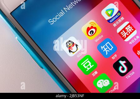 The Chinese Popular SNS Icons (Tencent QQ, Sina Weibo, Tencent Video ...