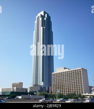TRANSCO TOWER 1984- RASCACIELOS DE 275m. Location: EXTERIOR. HOUSTON ...