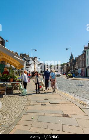 linlithgow high street town centre west lothian scotland Stock Photo ...
