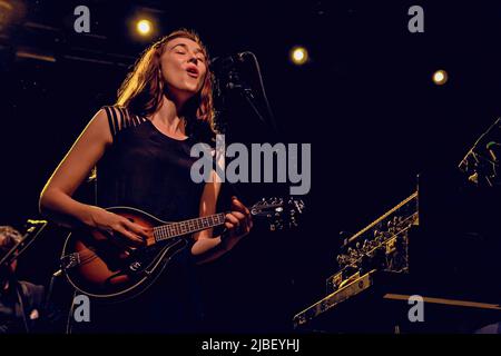 Irish singer Lisa Hannigan performs on stage at Magazzini Generali in ...
