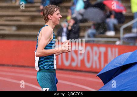 HENGELO, NETHERLANDS - JUNE 6: Niels Laros of The Netherlands during ...