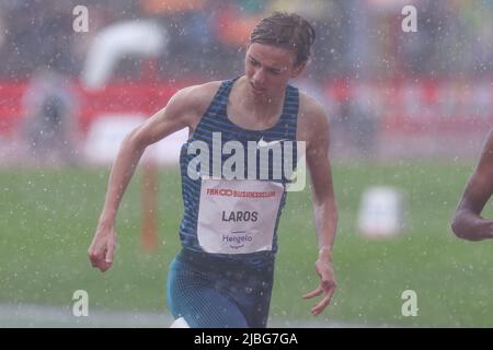 HENGELO - Niels Laros (Netherlands) in action in the 800 meters at the ...