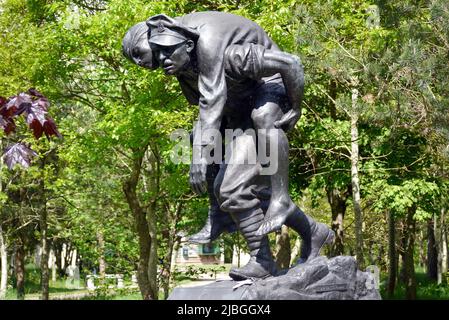 Bronze Staue in Remembrance of Royal Army Medical Corps (RAMC) at the ...