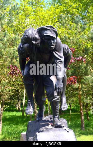 Bronze Staue in Remembrance of Royal Army Medical Corps (RAMC) at the ...