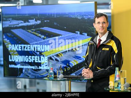 The management of the Deutsche Post DHL Group poses at a 50 on the ...