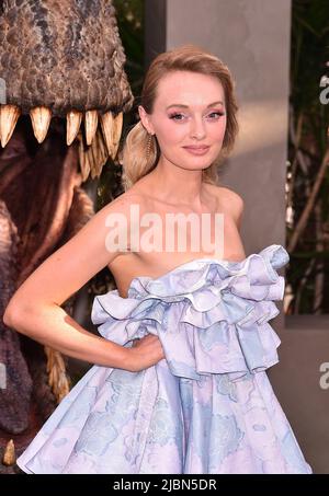 HOLLYWOOD, CA - JUNE 06: Elva Trill attends the Los Angeles premiere of ...