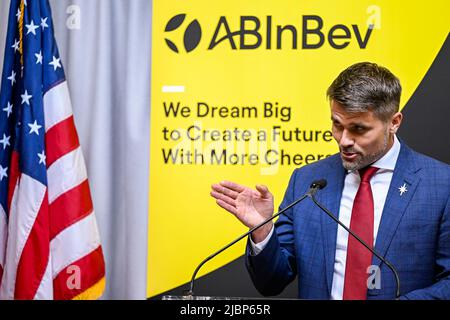 Anheuser-Busch CEO Brendan Whitworth pictured during a meeting with AB ...
